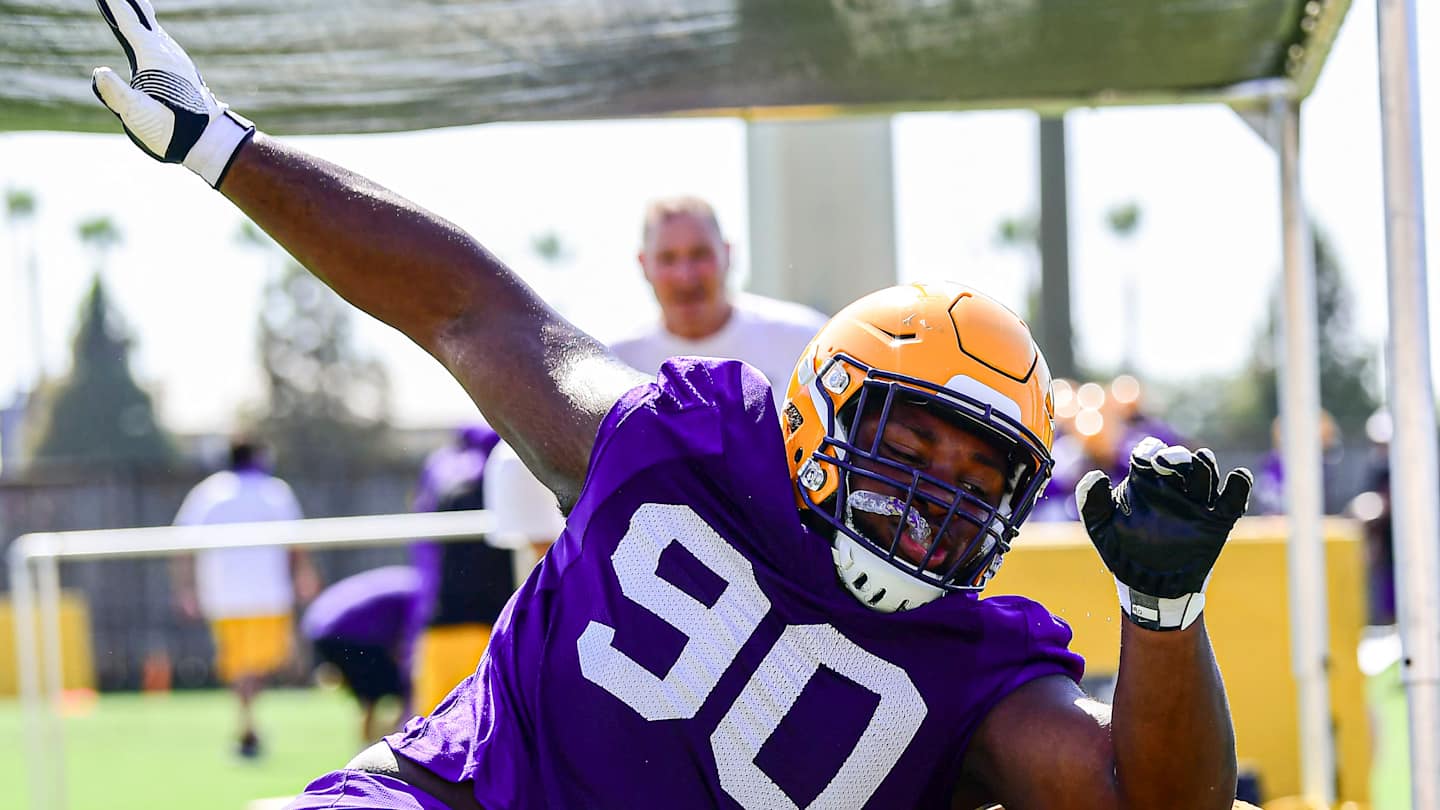 LSU Football: State of the Defensive Line, Rotations After Maason Smith ...