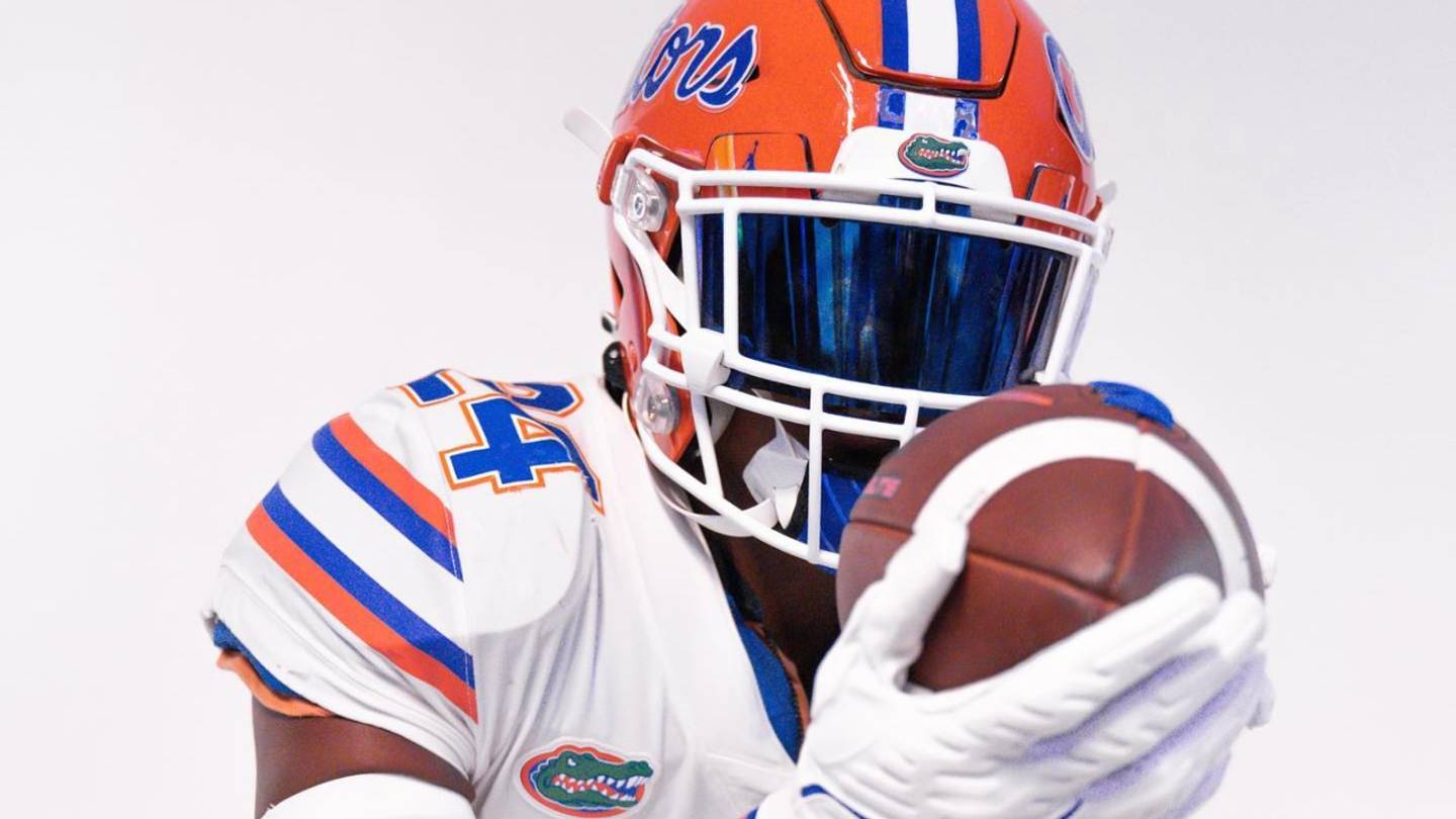2024 LB Adarius Hayes Includes Florida Gators in Top 8 - Sports ...