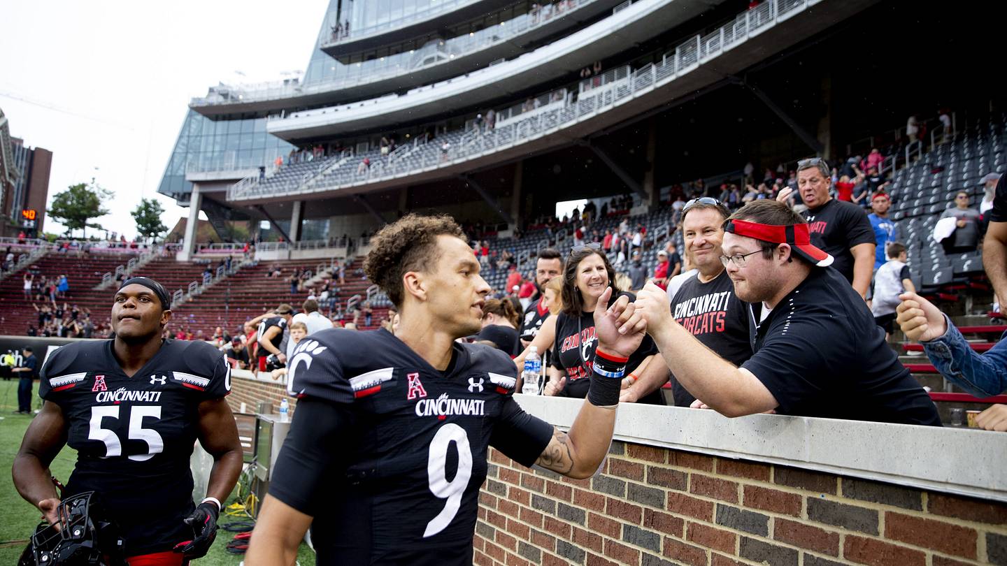 Look: UC Honors Greatest Teams at Nippert Stadium - All Bearcats