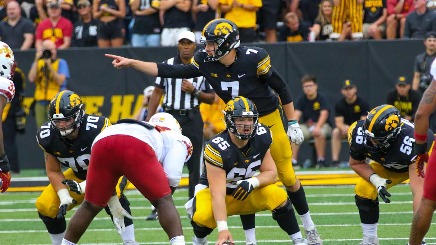 Logan Jones Now Has Experience on His Side - Sports Illustrated Iowa ...