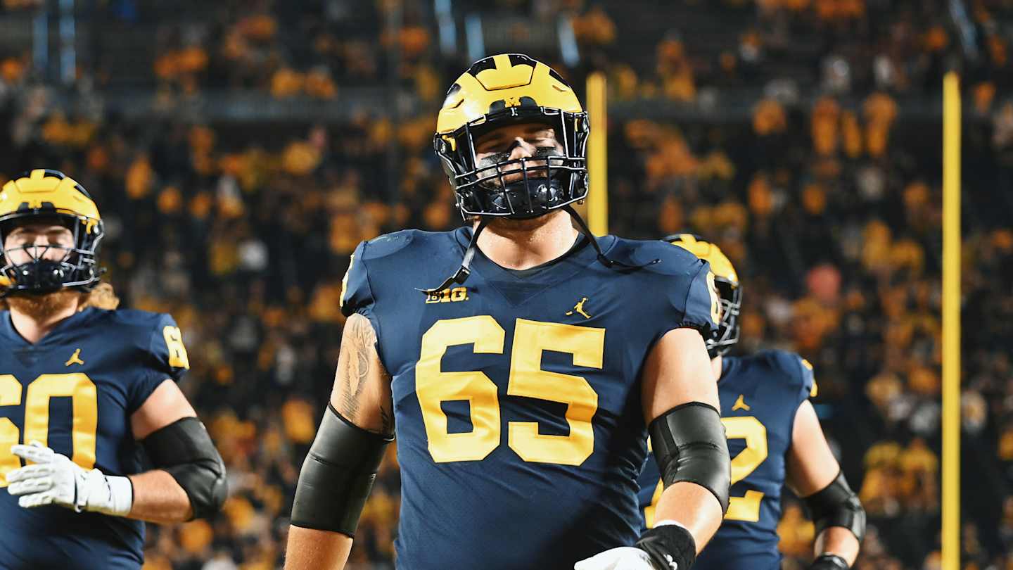 Four Michigan football players make preseason Outland Trophy Watch List ...
