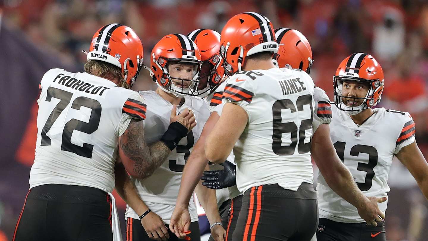 Former LSU Kicker Cade York Dazzles in NFL Debut - Sports Illustrated ...