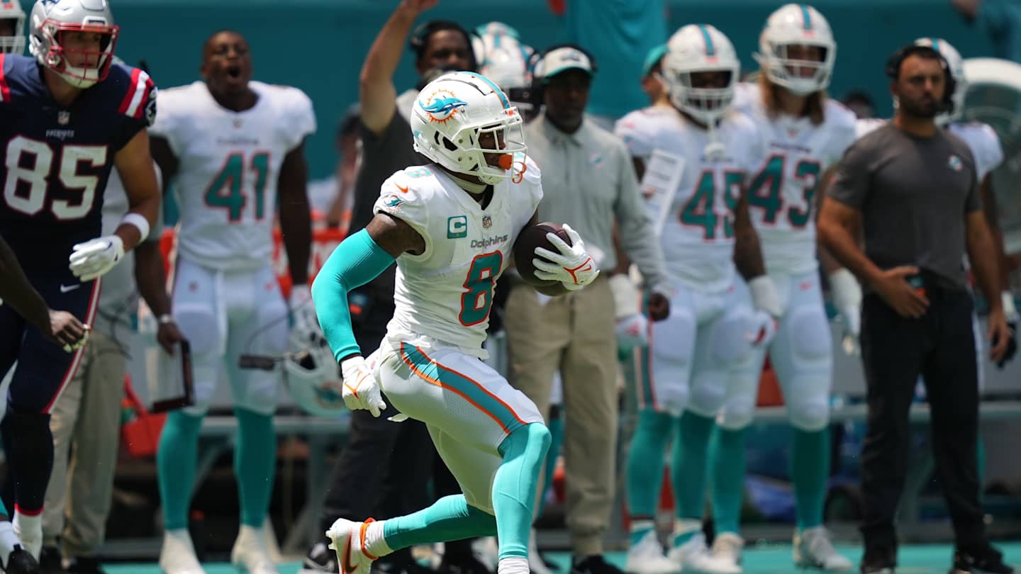 Jevon Holland sidelined by knee issues for second straight Miami ...