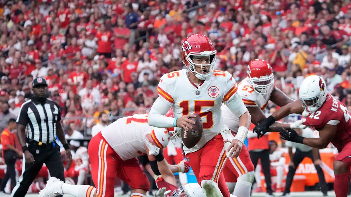 Patrick Mahomes Shares Latest on Status of Wrist Injury - Sports ...