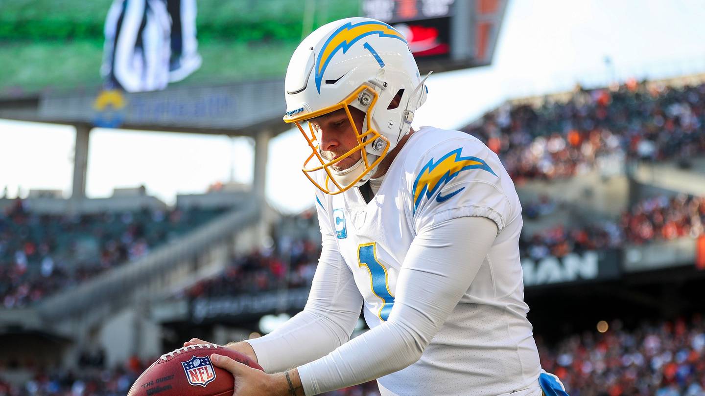 New York Jets Sign Punter as Starter Braden Mann Battles Back Injury ...