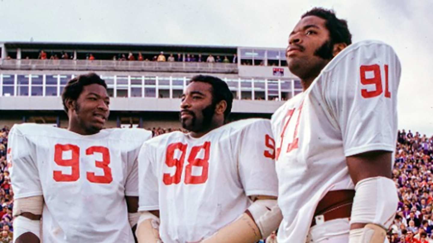 Save the Date: Oklahoma Will Reveal Selmon Brothers Statue Next Week ...