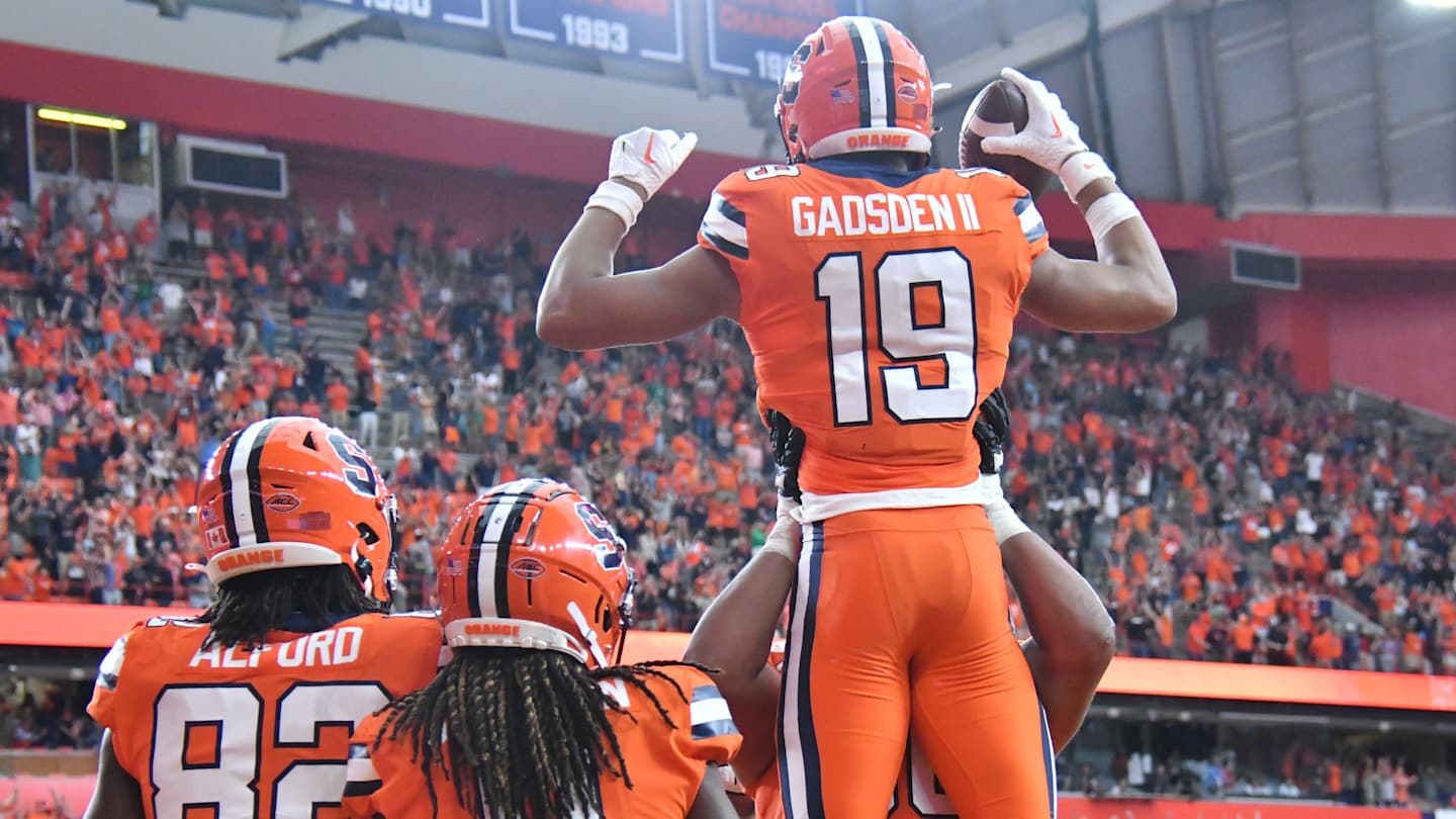 Oronde Gadsden Out For 2023 Season With Lisfranc Injury - Sports ...