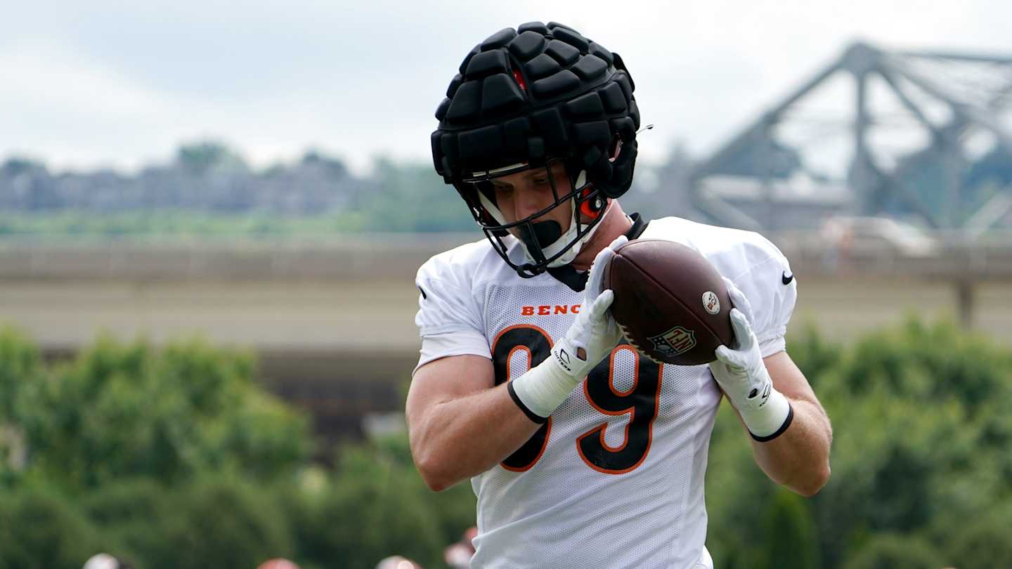 Cincinnati Bengals Tight End Drew Sample Undergoes Surgery on Right ...