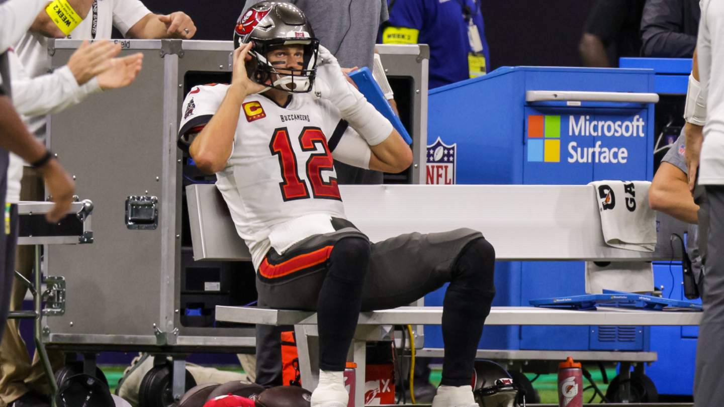 Tom Brady Addresses Breaking Tablet, ‘Ugly’ Win over Saints in Post ...