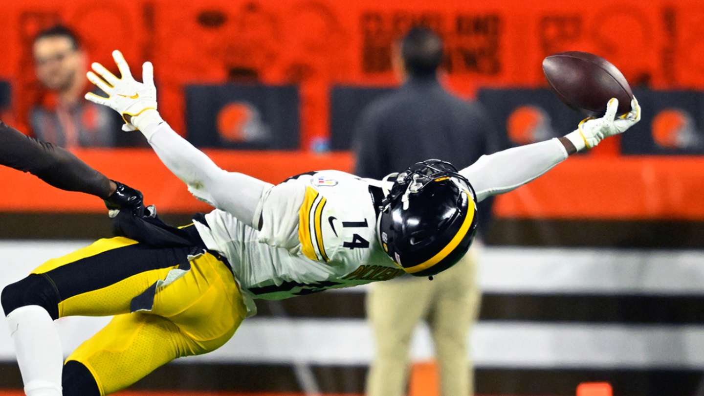 Steelers’ George Pickens Reaches Back for OBJ-Esque Grab - Sports ...