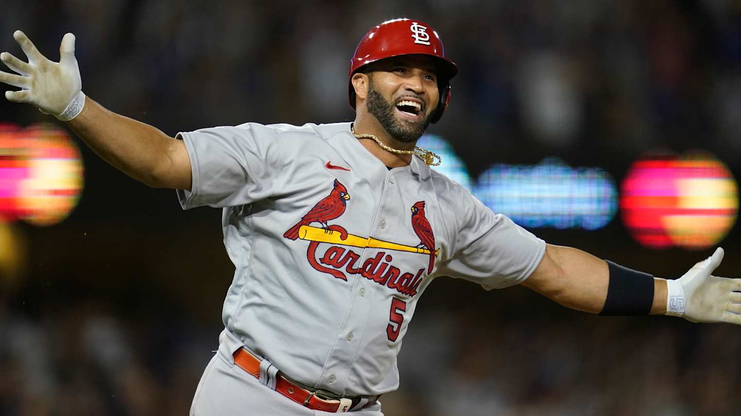 Albert Pujols Celebrated With Adrian Beltre After Historic Homer ...