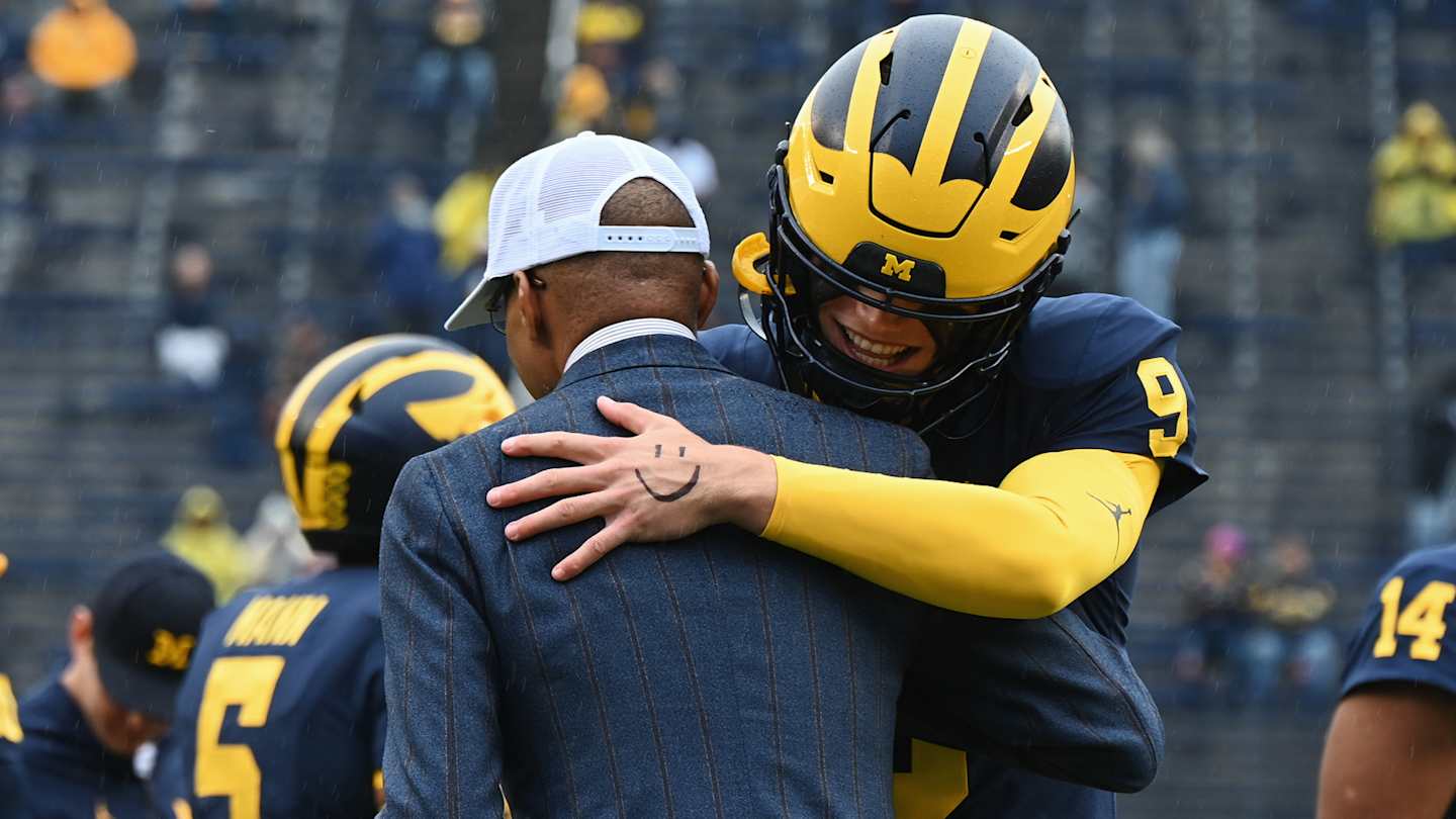 Here's Why JJ Draws The Smiley Face - Sports Illustrated Michigan ...