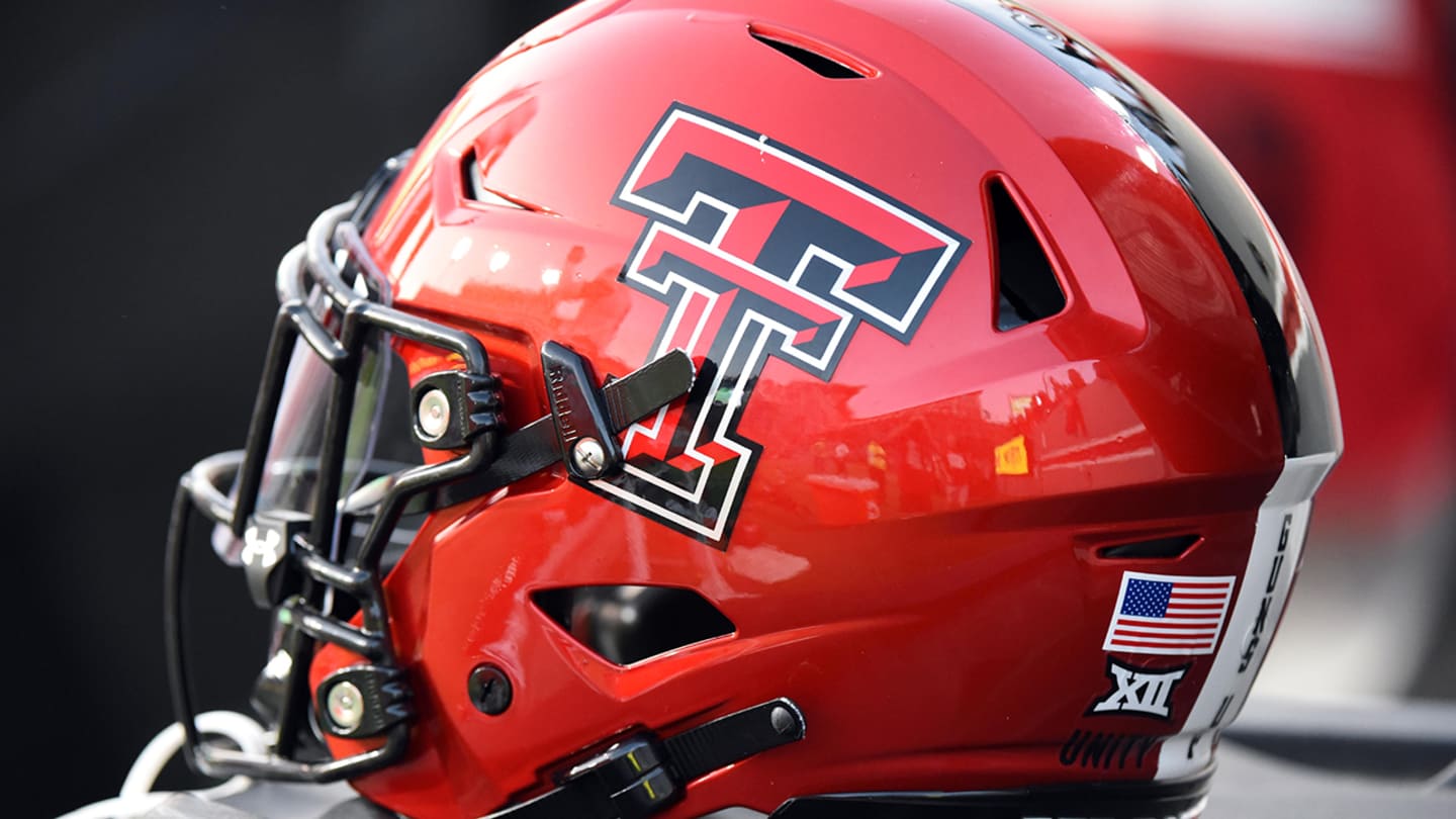 Texas Tech Fan Assaults Texas Player While Storming Field - Sports ...