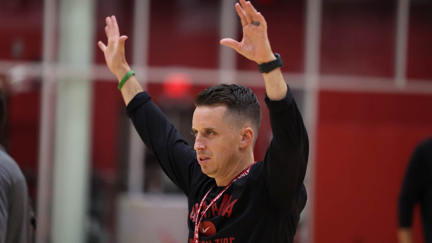 Report: Men's Basketball Assistant Coach Charlie Henry to Become Coach ...