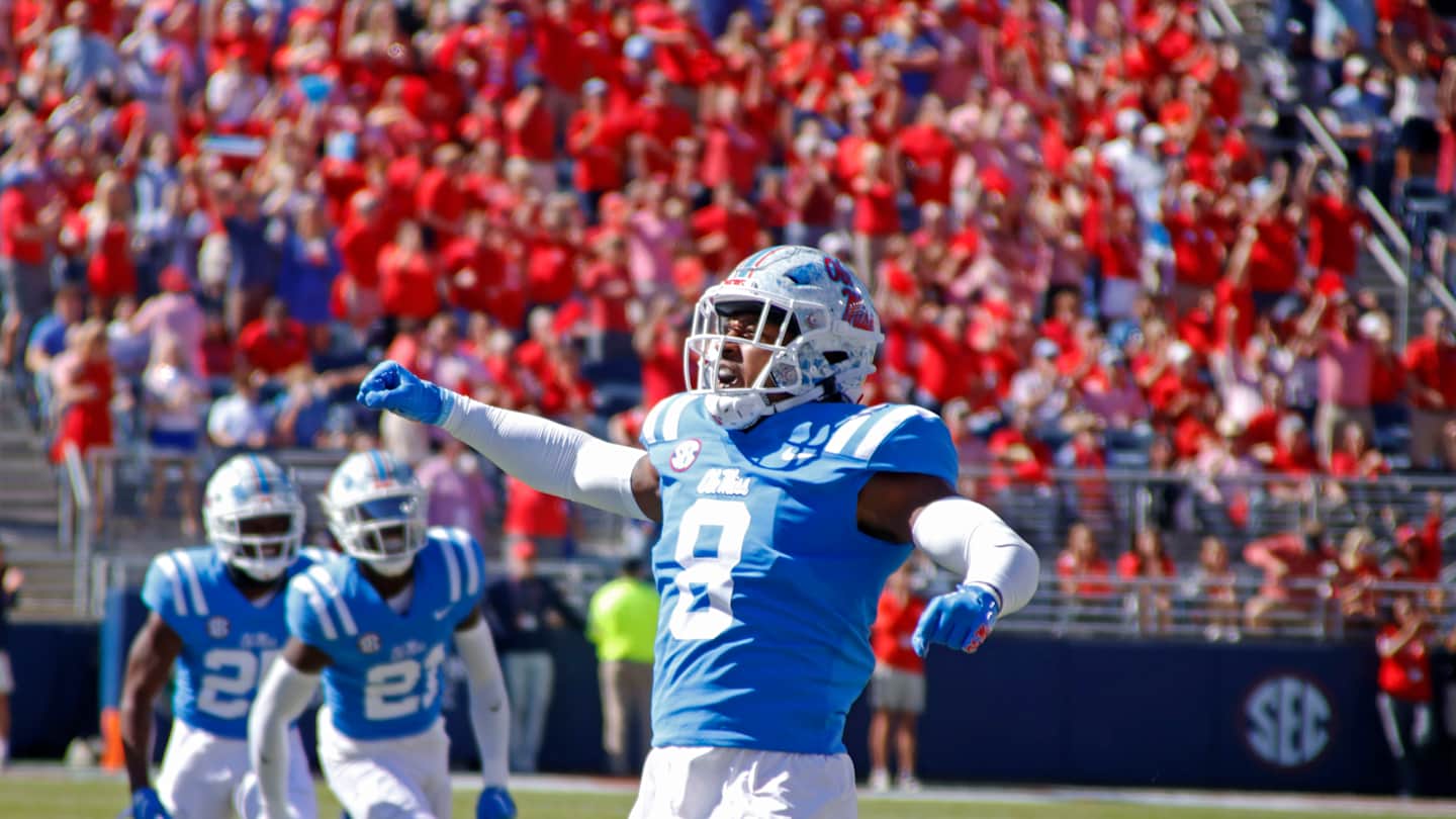 Ole Miss Linebacker Troy Brown Discusses Preparing For Fast-Paced Red ...