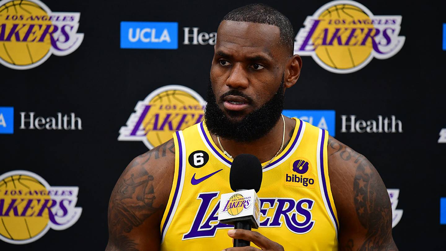LeBron James: Victor Wembanyama Is an ‘Alien’ - Sports Illustrated