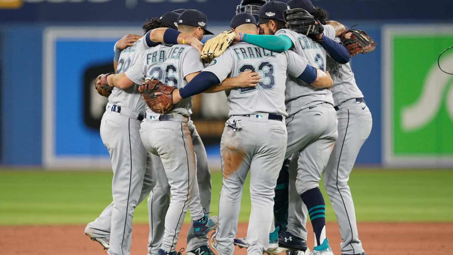 Mariners Win First Playoff Game in Over Two Decades - Sports Illustrated