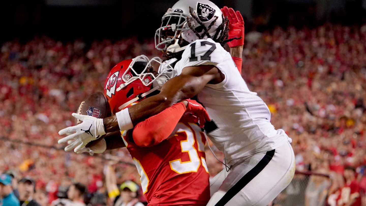 Pass Interference Calls in Chiefs-Raiders Game Spark Debate - Sports ...
