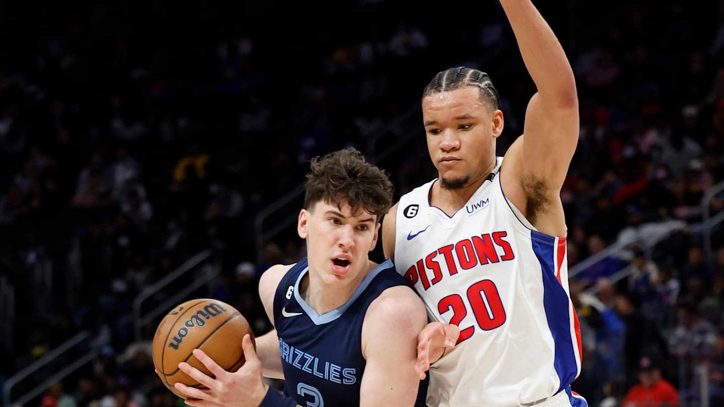 NBA Preseason: Breaking Down Jake LaRavia’s First NBA Action - NBA ...