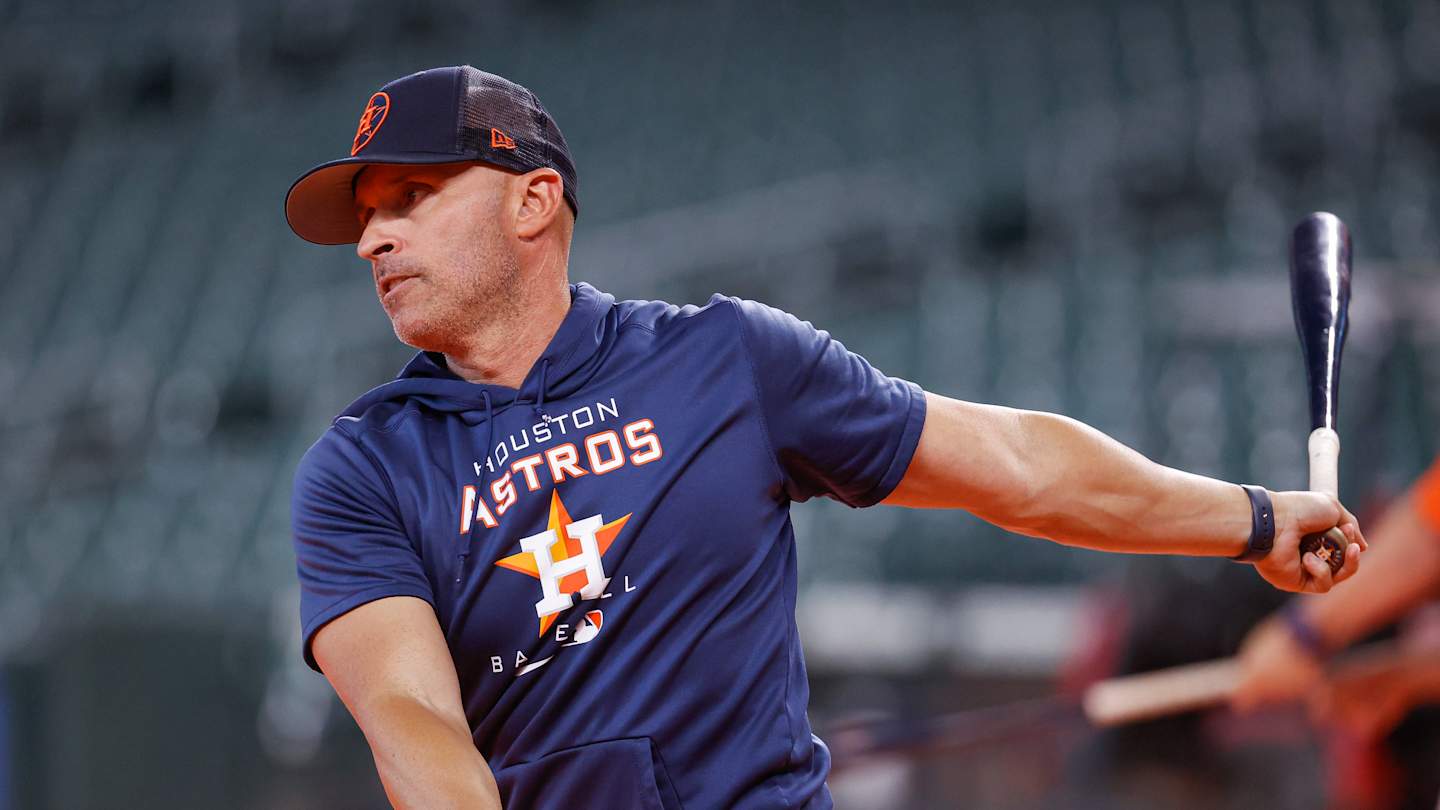 Report: Chicago White Sox Impressed by Houston Astros Bench Coach Joe ...