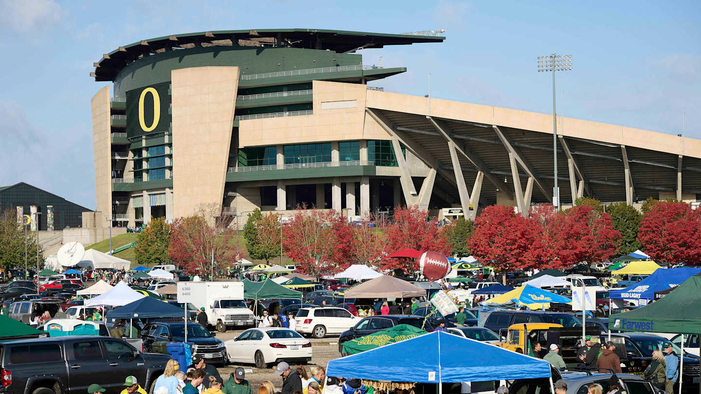 UCLA Bruins vs. Oregon Ducks Week 8: Live Updates, Highlights, Analysis ...