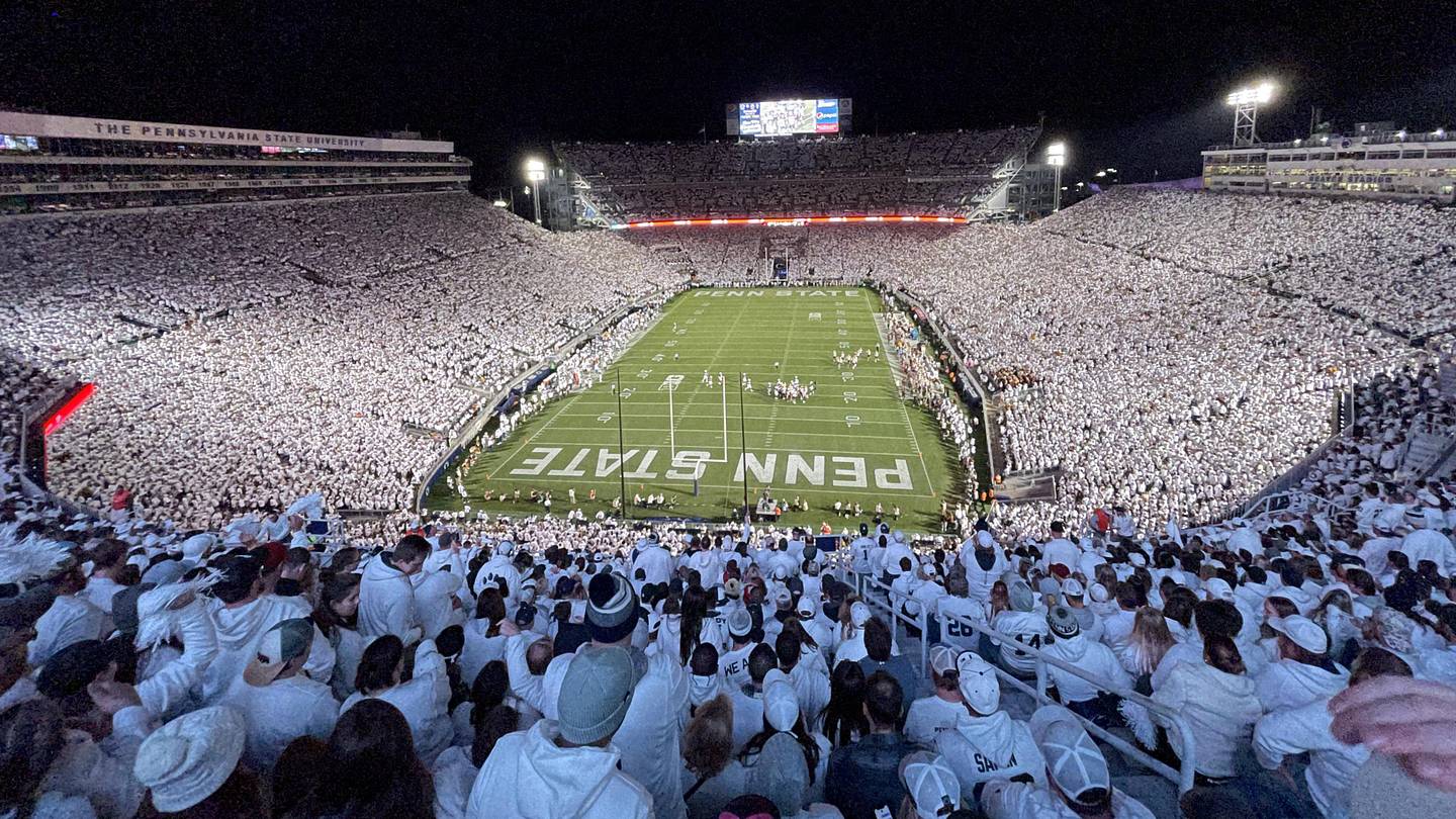 Road To CFB: The Penn State Whiteout - Sports Illustrated TCU Killer ...