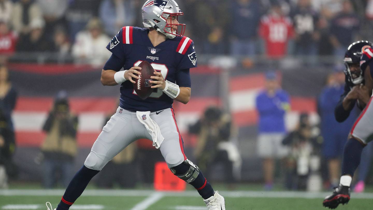 Patriots Quarterback Situation Resembles A Soap Opera: Bama in the NFL ...