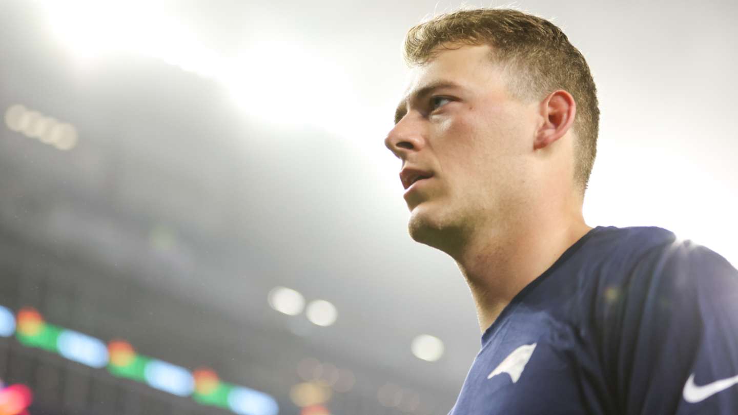 Mac Jones’s Interception Appeared to Hit Sky Cam Wire (Video) - Sports ...