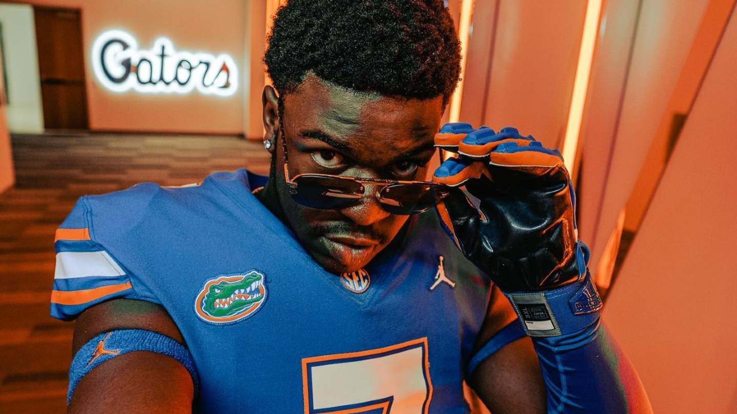 OL Roderick Kearney Signs With Florida Gators - Sports Illustrated ...