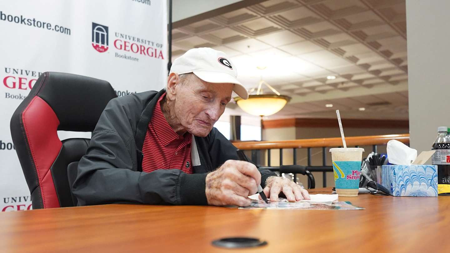Vince Dooley, Legendary Former UGA Football Coach, Has Died - Sports ...