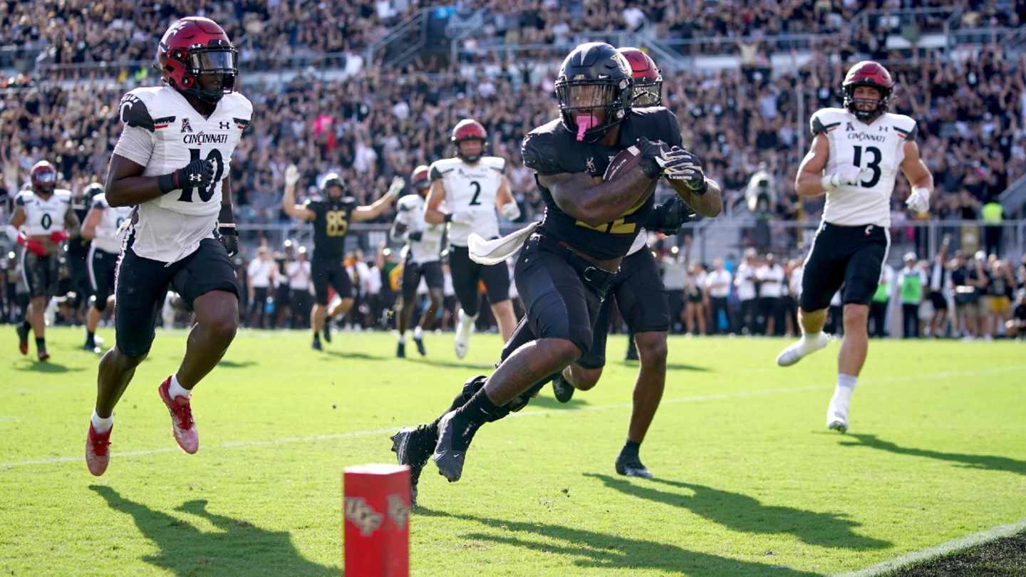 Knights Win Thriller Over Bearcats - Inside the Knights