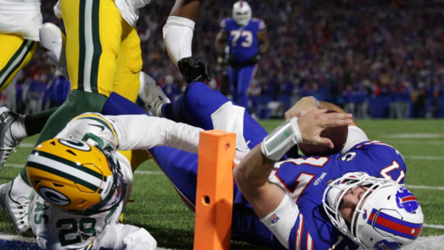 'Crappy & Stupid': Josh Allen's Bills Handle Aaron Rodgers' Packers, 27-17, on Sunday Night ...