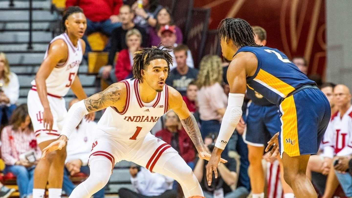 WATCH: Jalen Hood-Schifino Makes Behind-the-Back Layup Against Saint ...