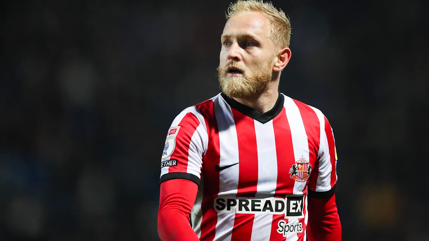 Sunderland dealt Alex Pritchard blow ahead of festive programme - Sports Illustrated Sunderland ...