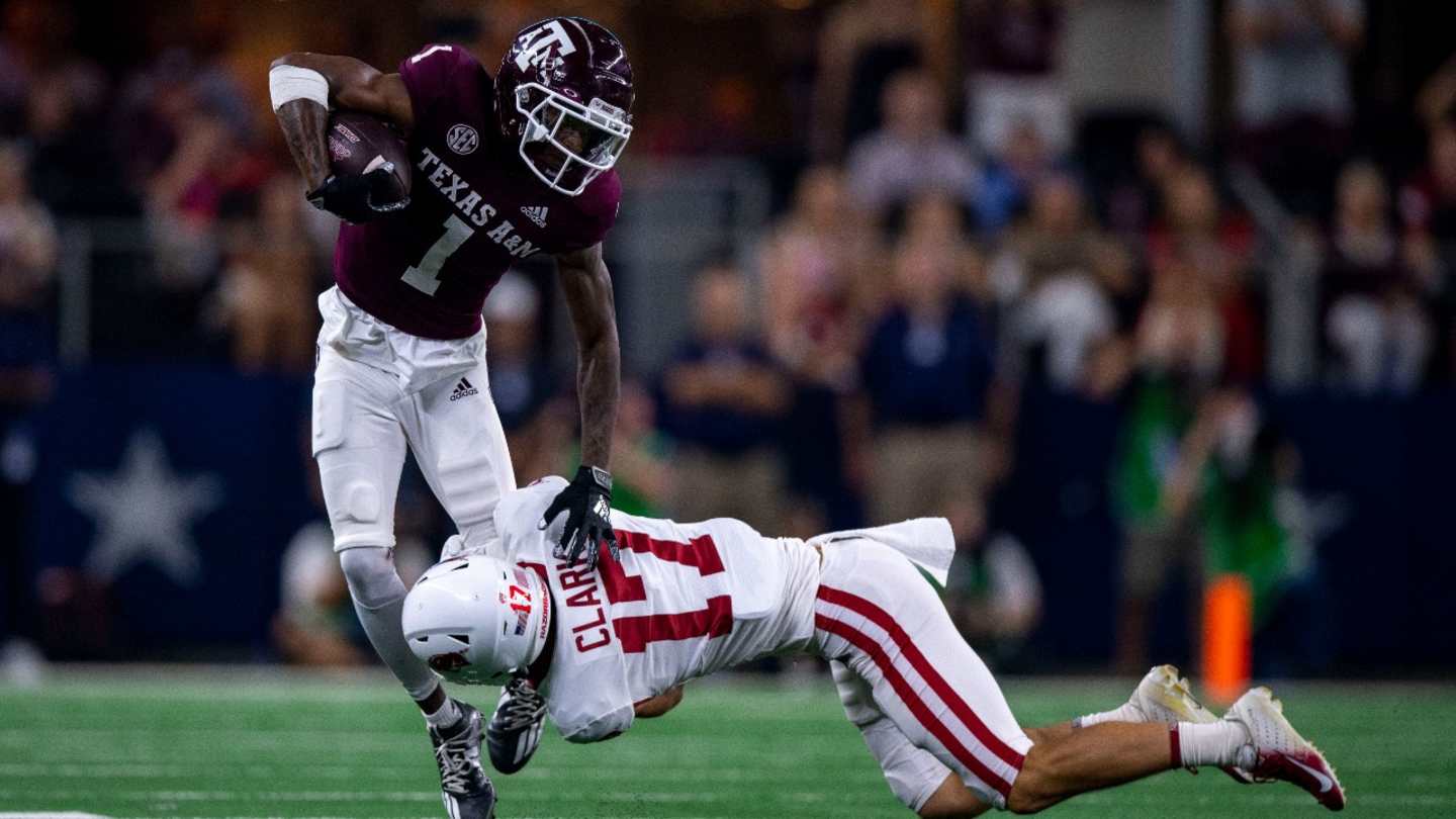 Gators Looking to Combat Influx of Texas A&M Youth Led by WR Evan ...