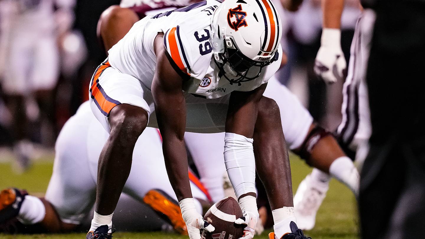 Auburn EDGE Dylan Brooks has entered the transfer portal - Sports ...