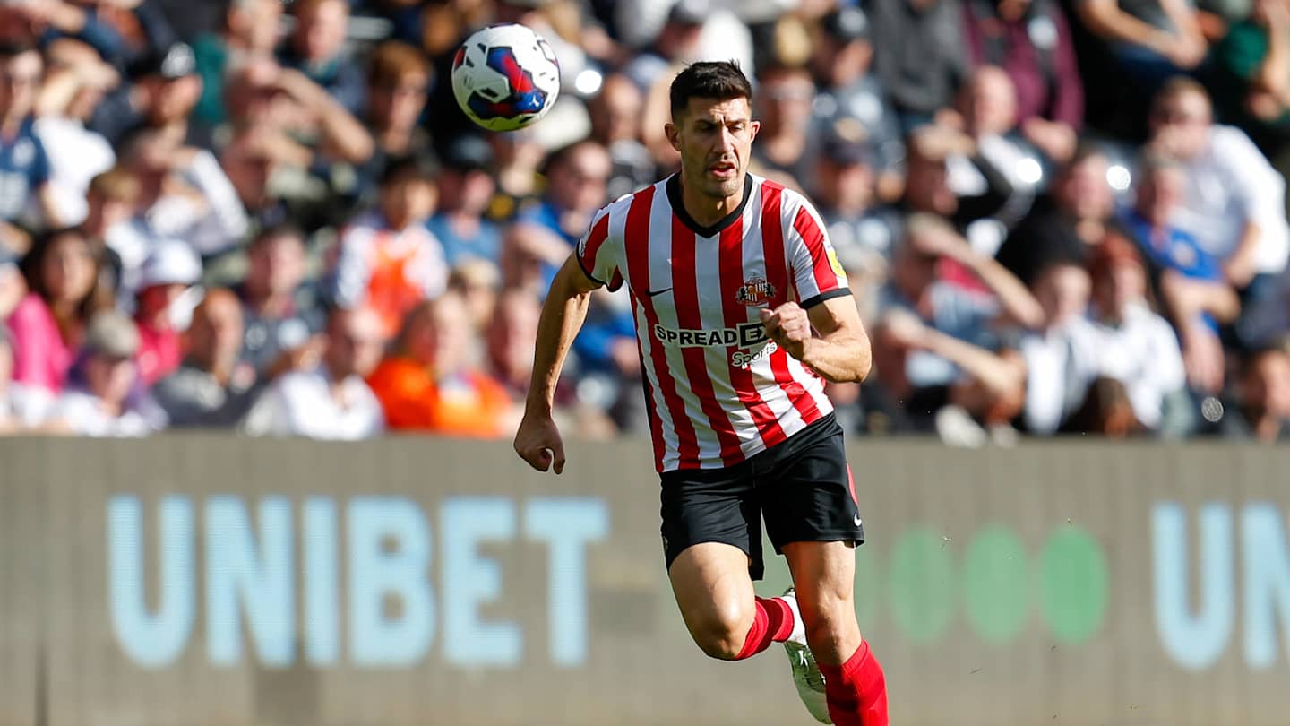 Sunderland boss delivers positive injury update on Danny Batth - Sports ...