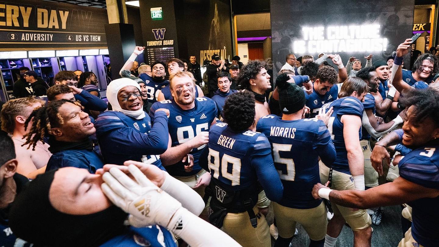 Ulofoshio Might Start Against Ducks; Irvin Out for the Season - Sports ...