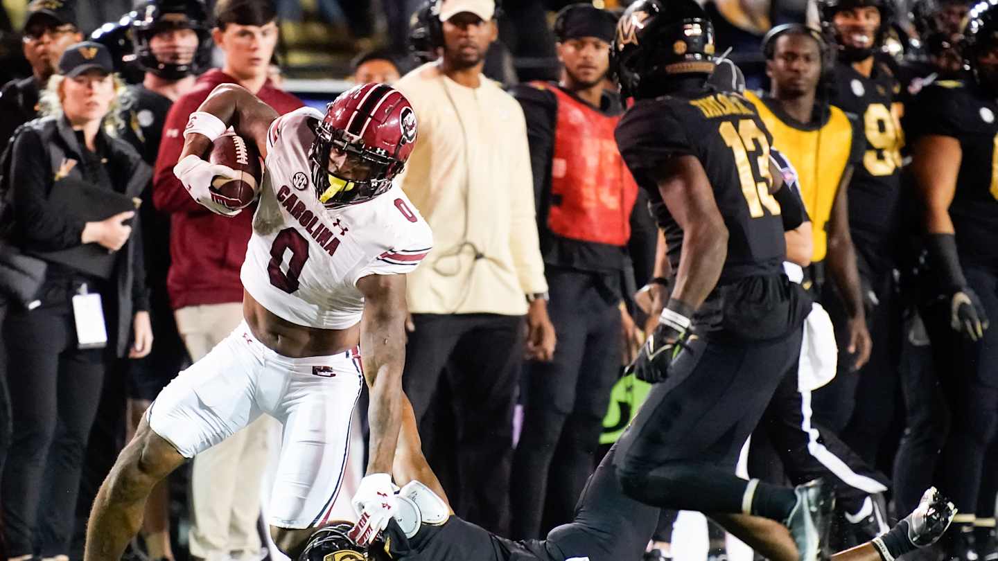 South Carolina's Jaheim Bell "Embracing" Running Back Role - Sports ...