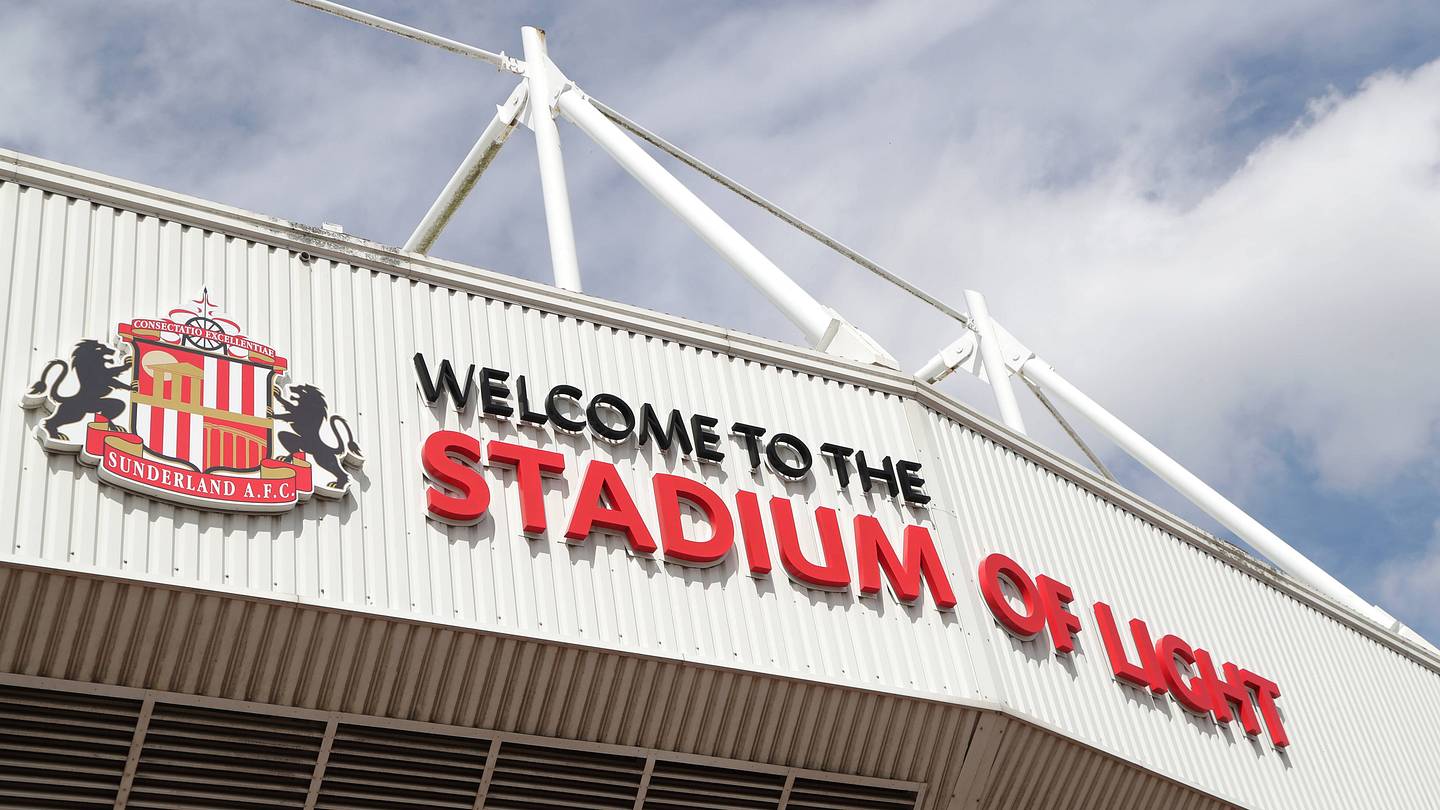 VIDEO: Enormous queues form at Stadium of Light to meet Sunderland ...
