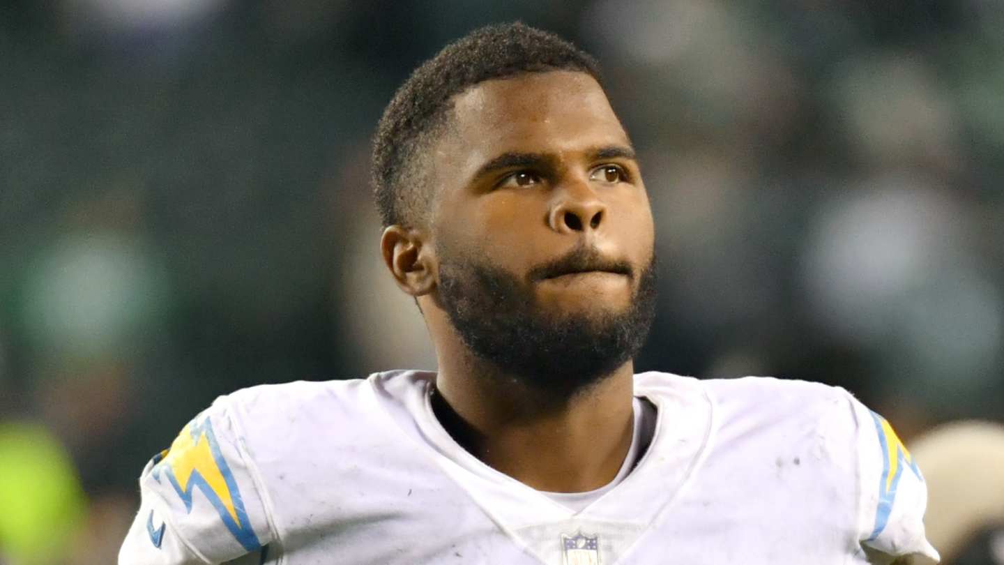 Chargers Waive Former First-Round Pick Jerry Tillery - Sports Illustrated