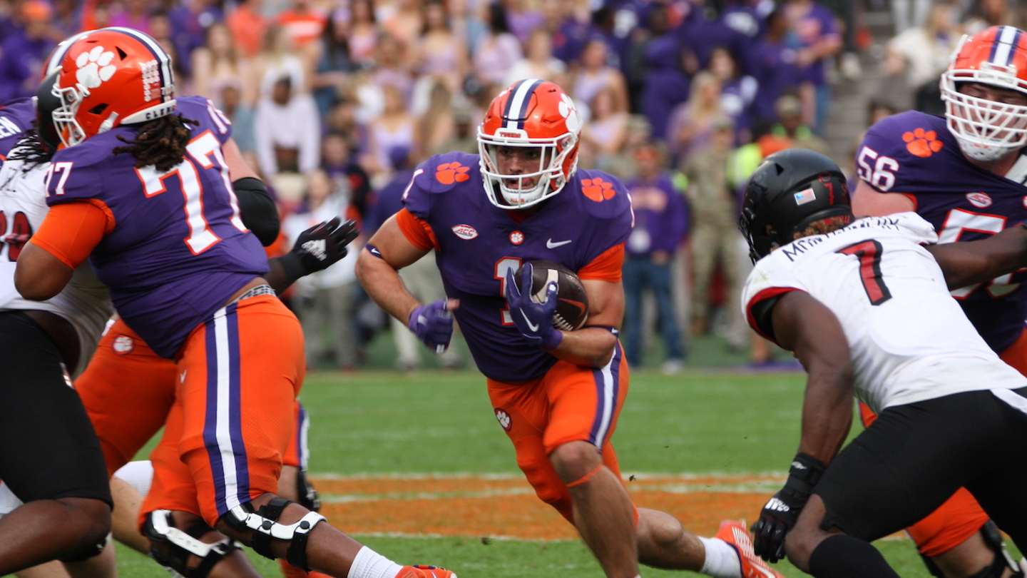 Clemson Tigers Bounce Back with Home Win over Louisville - Sports Illustrated Clemson Tigers ...