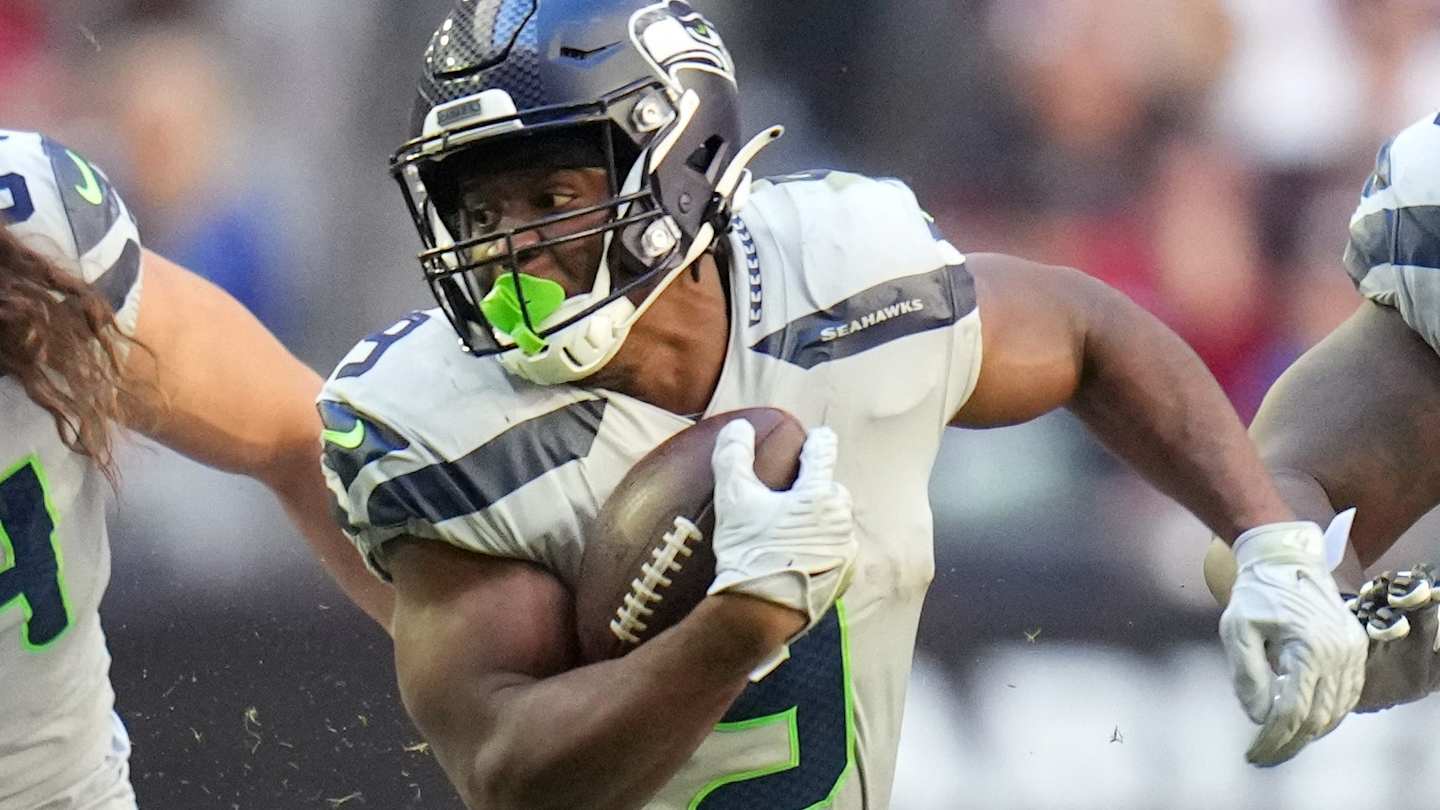 Lean On Me: Seattle Seahawks Kenneth Walker To Step Up In Tyler Lockett ...