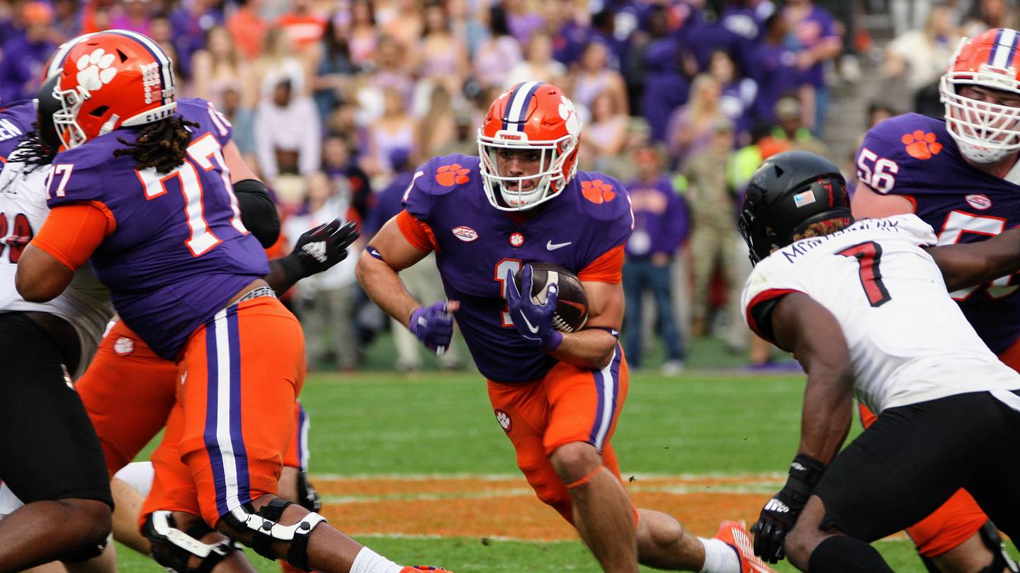 Clemson Tigers OC Brandon Streeter: Sees Offense Growing - Sports ...