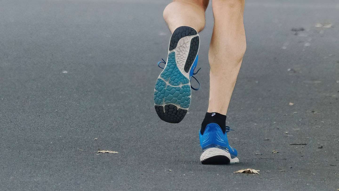 Chain-Smoking Marathon Runner Finishes Race in Under 3.5 Hours - Sports ...