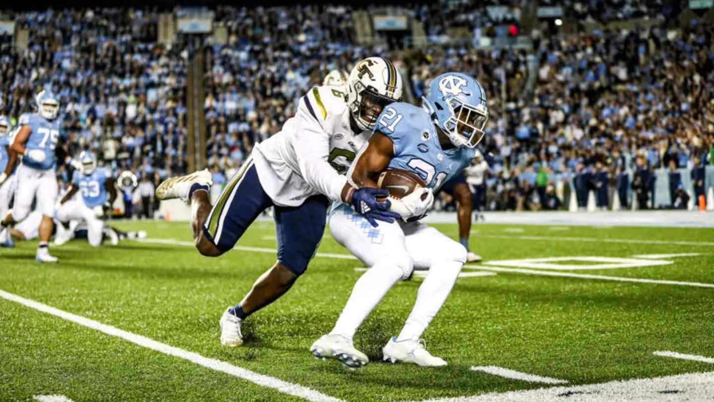 Keion White Named ACC's Defensive Lineman of the Week - Sports Illustrated Georgia Tech Yellow ...