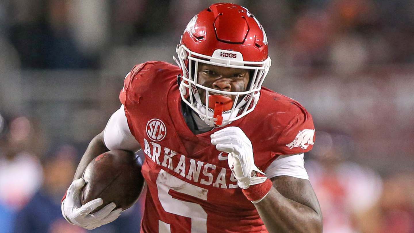 Razorbacks' Raheim Sanders might be best player at SEC Media Days ...