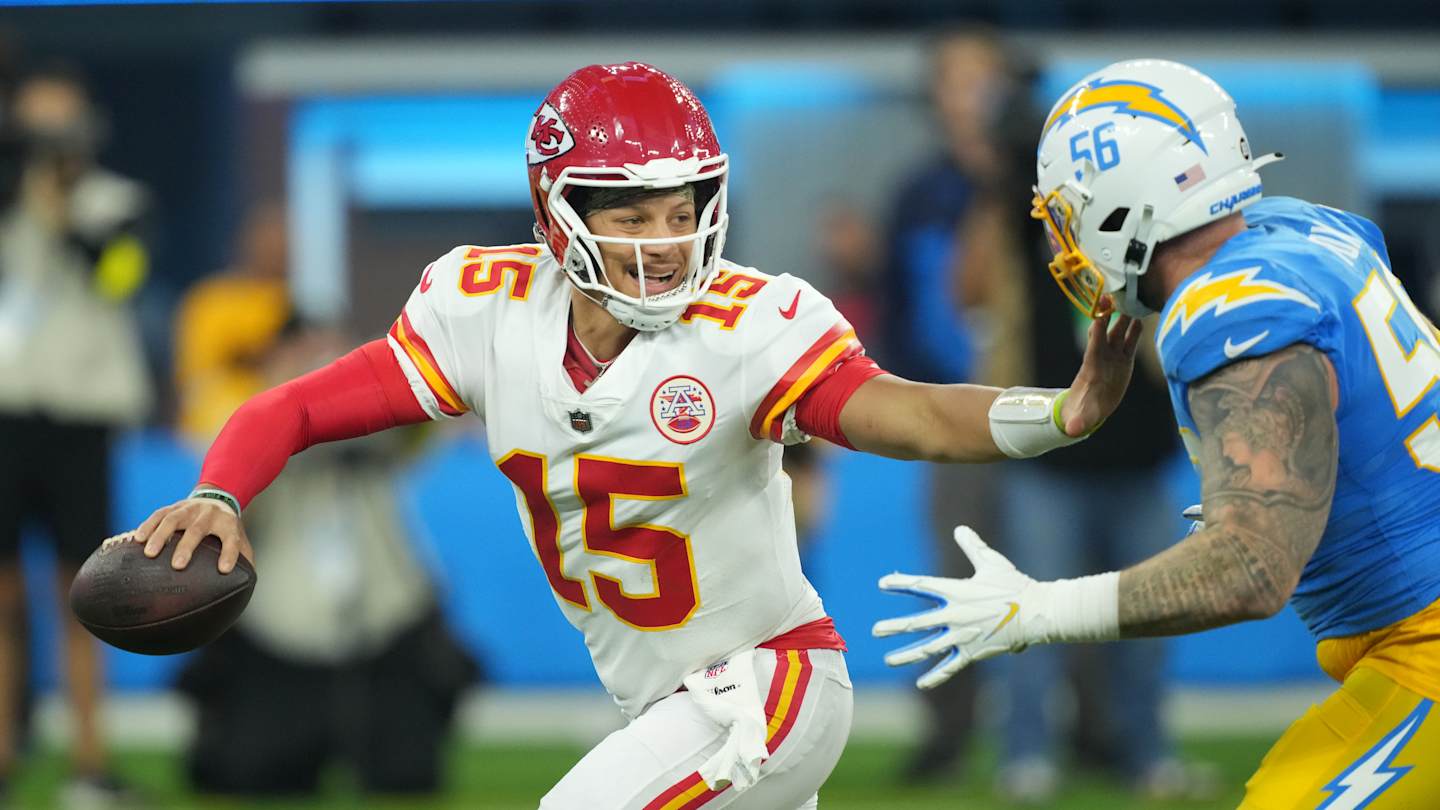 KC Chiefs Look To Continue AFC West Dominance in Week 7 Against LA ...
