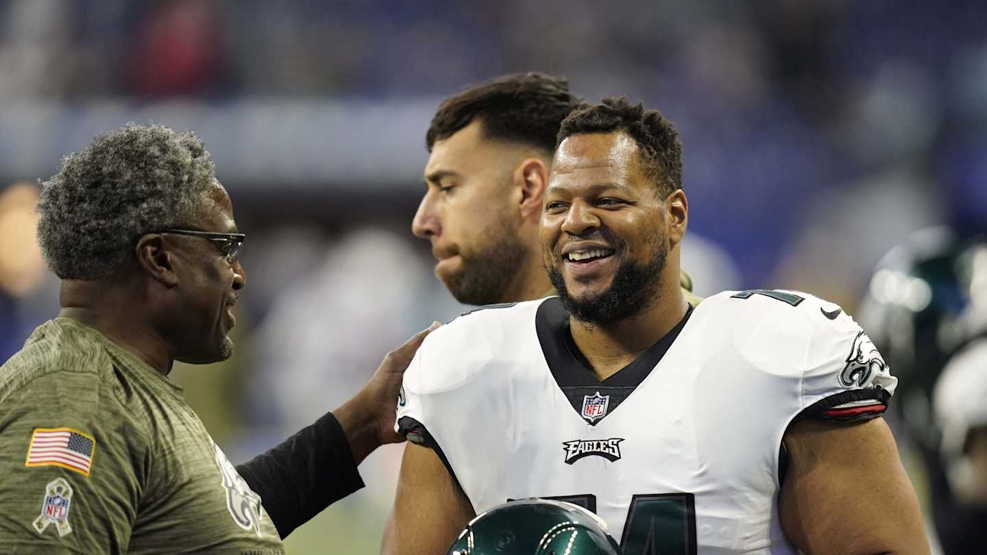 Philadelphia Eagles Ex Ndamukong Suh Returning to NFL? 'All Options Are On Table' - Sports ...
