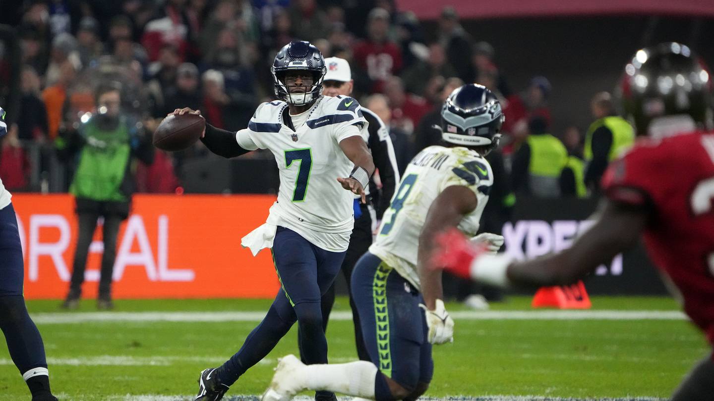 Seattle Seahawks QB Geno Smith New $35 Million Contract? - NFL GM ...